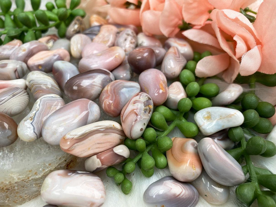 Shop Pink Crystals - Learn The Pink Crystal Meaning – Contempo Crystals