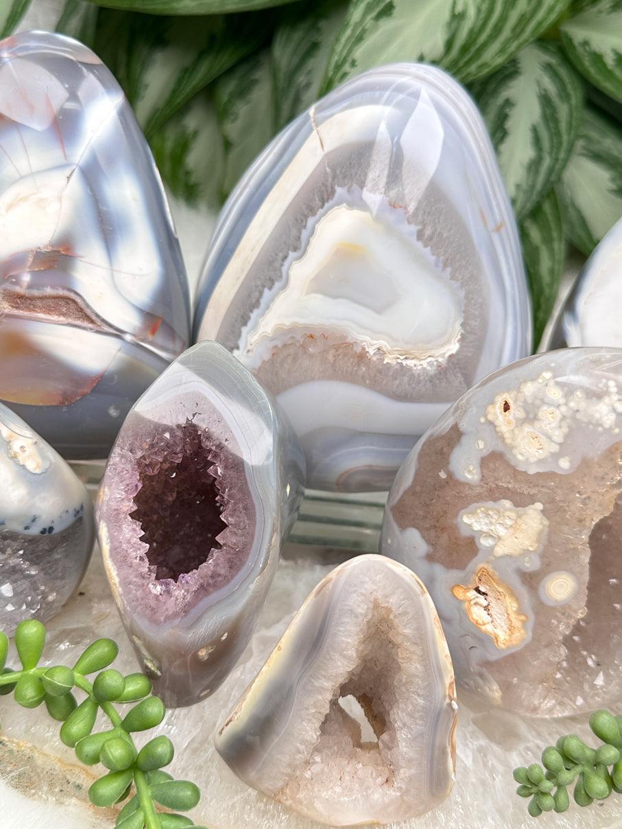 Standing Banded And Orca Agate Freeforms For Sale