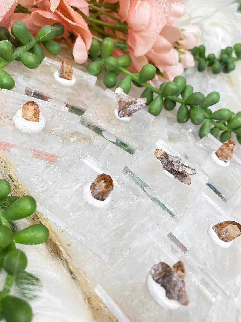 Amber Colored Utah Topaz Specimens on Acrylic Stand – Contempo Crystals
