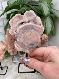 Pink Amethyst Displays on Silver Metal Stands – Contempo Crystals