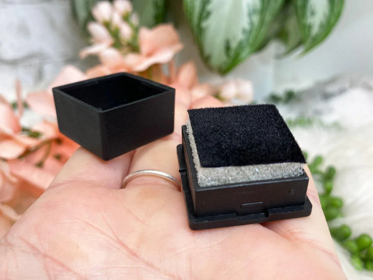 Contempo Crystals | Small Glass Plastic Gemstone Crystal Cases