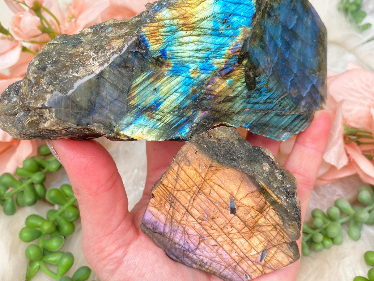 Shop Labradorite & Learn The Labradorite Meaning – Contempo Crystals